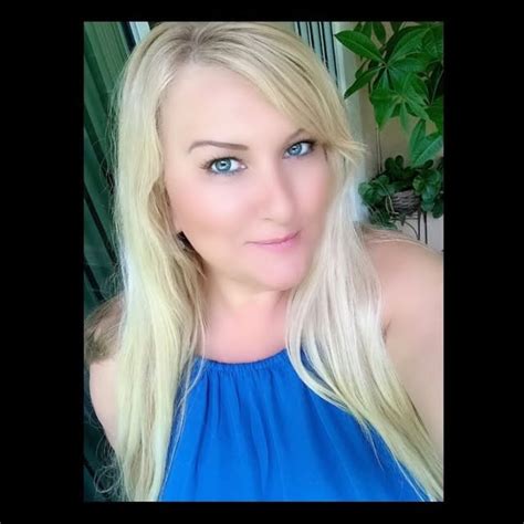 Lori Michelle Lange 1lorimichelle • Threads Say More