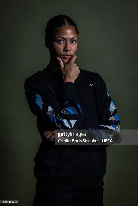 Sveindis Jonsdottir Of Vfl Wolfsburg Poses During The Uefa Womens Nachrichtenfoto Getty Images