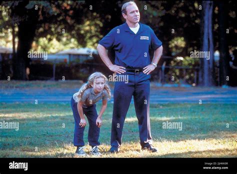 HAYDEN PANETTIERE WILL PATTON REMEMBER THE TITANS 2000 Stock Photo Alamy