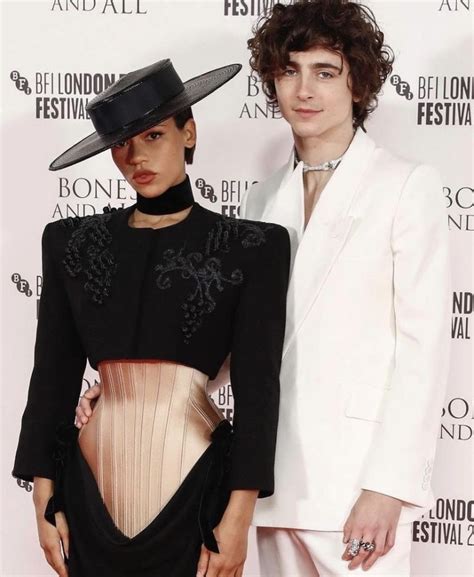 Ο Timothée Chalamet με μια ακόμη Genderless εμφάνιση δημιούργησε τη νέα