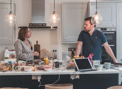 The Couples Identity Trap How Not To Lose Your Identity In A Relationship