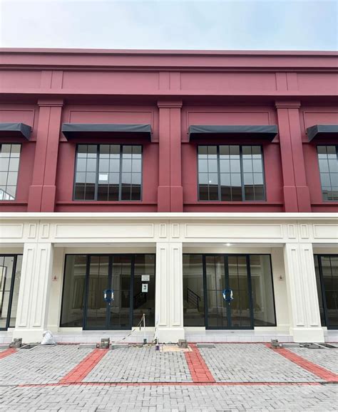 Madison Grande Paramount Land