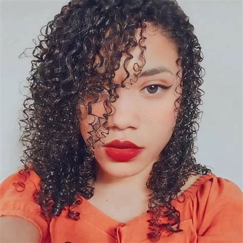 𝕯𝖗𝖎 𝕸𝖔𝖚𝖗𝖆🦋 Adrielly Mour4 • Threads Say More