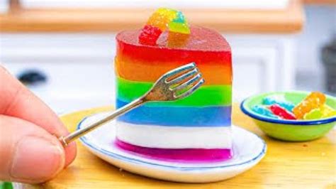 طرز تهیه ژله رنگین کمانی مینیاتوری وسایل مینیاتوری 2022