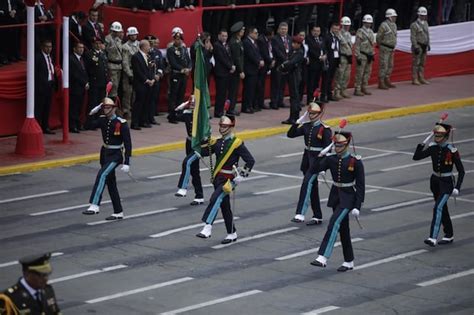Fiestas Patrias Así Fue El Desfile De Las Delegaciones Extranjeras En