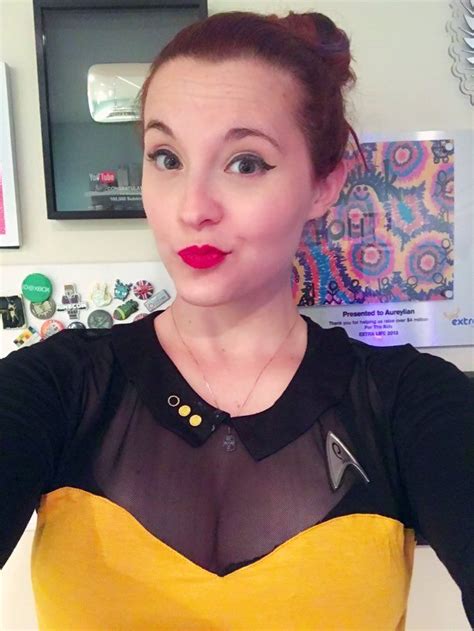 Star Trek Uniform Scrolller