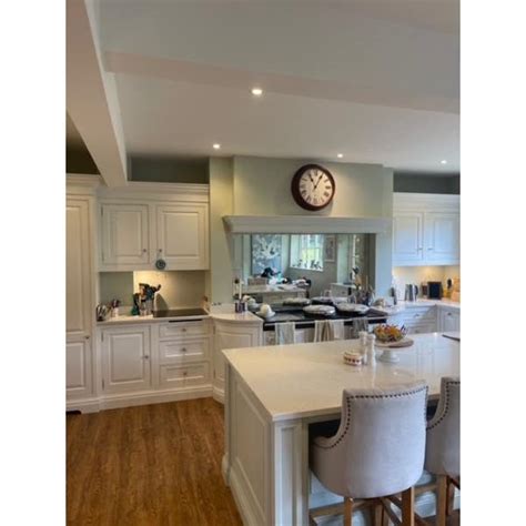 Tom Howley Devine Used Kitchen With Dresser