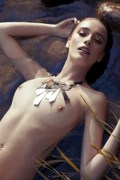 Big Tit Babe 6351 Pic