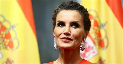 El Comentado Gesto De La Reina Letizia Que La Acompaña En Cada Brindis