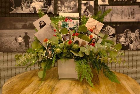 8 Festive Diy Photo Centerpieces Mimeo Photos Photo Centerpieces Picture Centerpieces