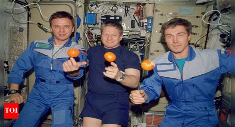 Today In History The First Ever Crew Arrives At The International