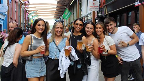 Fleadh Gallery Feadh Cheoil 2024 Crown Quarter Hotel