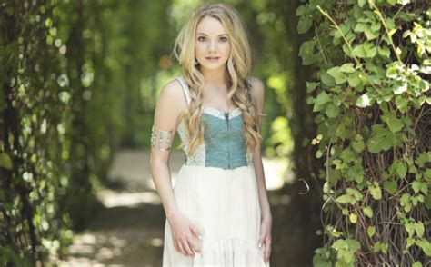 Danielle Bradbery The Heart Of Dixie Video And Lyrics