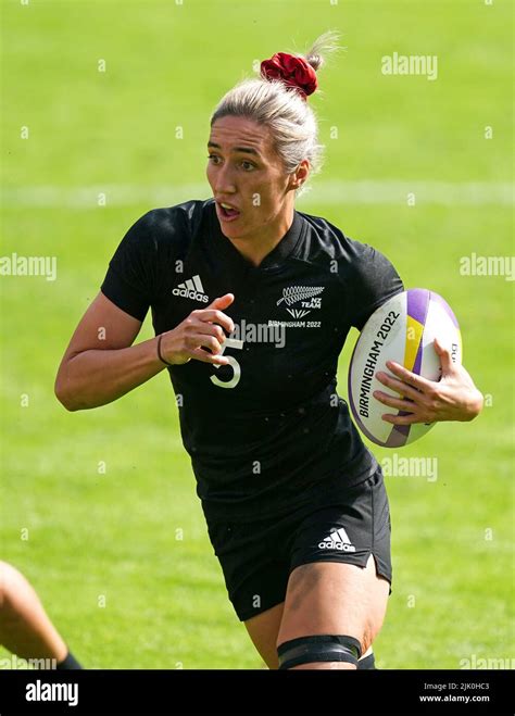New Zealands Sarah Hirini During The Womens Pool A Rugby Sevens Match