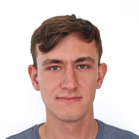 Tomasz Błaszczyk Data Analyst Inpost Linkedin