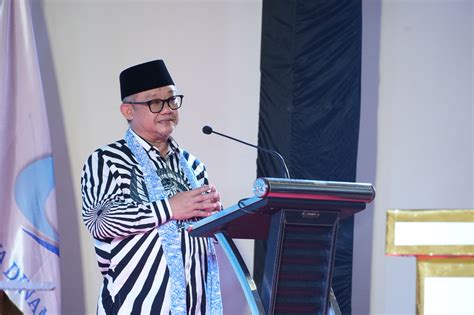 Menteri Abdul Muti Sinergi Negeri Dan Swasta Kunci Pendidikan Bermutu