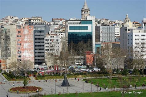 Patung Mimar Sinan • Inventaris Budaya