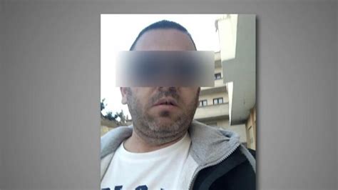 Παλαιό Φάληρο Συγκλονίζει η μητέρα του βιαστή με το τατουάζ Έτσι