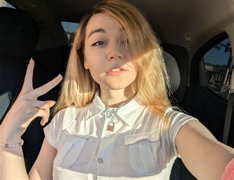 Cloudy 🌥️ Estrogen Angel Oncloude • Threads Say More