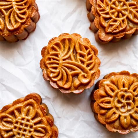 Traditional Mooncake Recipe With And Without Salted Eggs Cooking Therapy