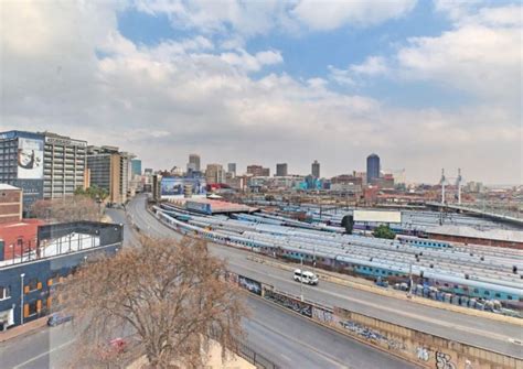 ‘a View Of A Scrap Yard R4m Braamfontein Flat Divides Sa Tweeps Photos