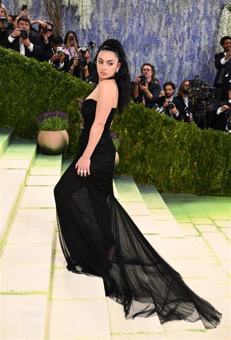Charli Xcx Wears Flower Embellished Gown At 2026 Met Gala