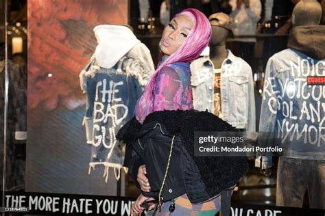 Nicki Minaj At The Diesel Store In The Picture Nicki Minaj Nicki