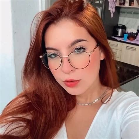 Jéssica Rocha Br • Threads Say More