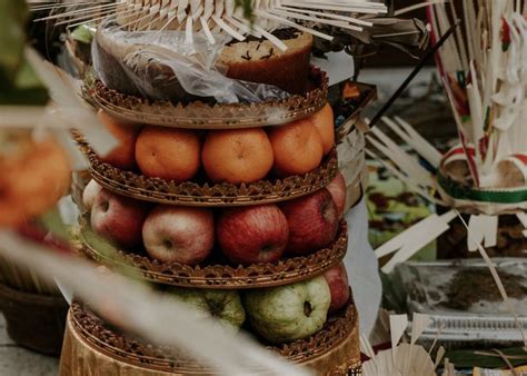 Gebogan Balis Towered Offering Now Bali