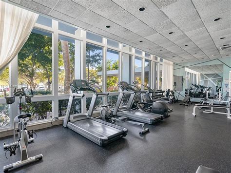 7441 Wayne Ave Apt 14e Miami Beach Fl 33141 Mls A11416618 Zillow