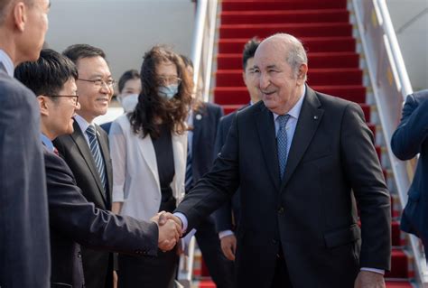 알제리 대통령 선전의 기술적 발전에 감명받다eyeshenzhen