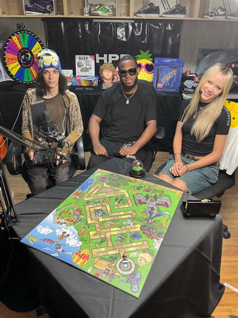 Hyperpop Daily Hyperpopdaily • Threads Say More