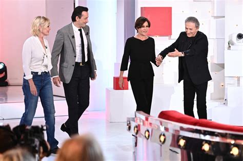 Photo Emmanuelle Seigner Michaël Cohen Et Mathilde Seigner Exclusif Emmanuelle Seigner