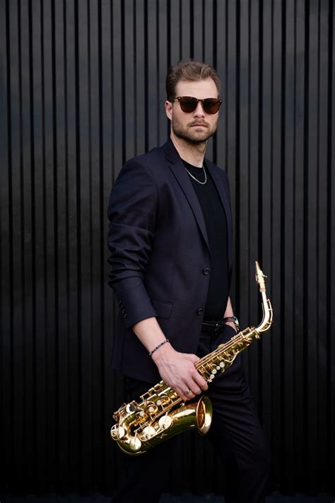 Nikolay Cranner Releases Outstanding Record “times Ep” Illustrate