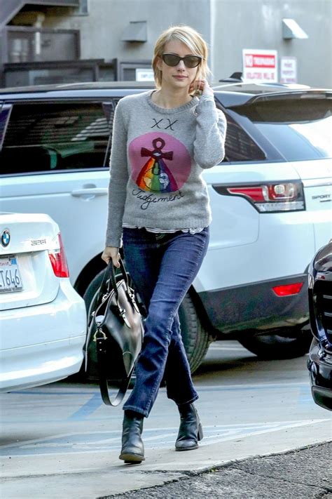 Emma Roberts New Haircut 11302018 • Celebmafia