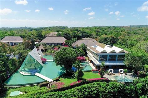 Tirtha Bali Lovelabbali