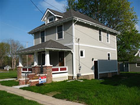 American Foursquare Architecture