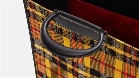 Chartán El Nuevo Bolso Firmado Por Carolina Herrera