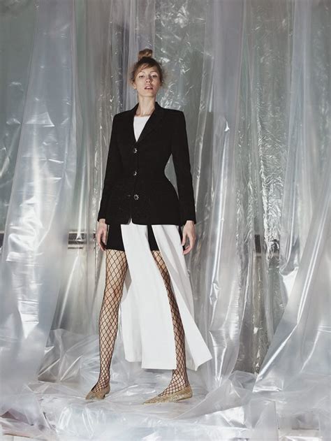 Fashion Editorial December 2020 Editoriale Servizio Fotografico