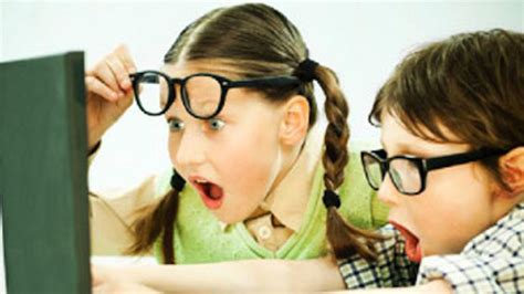 Тийнейджъри си направиха лятно порнокино на площад в Шумен Новини бг