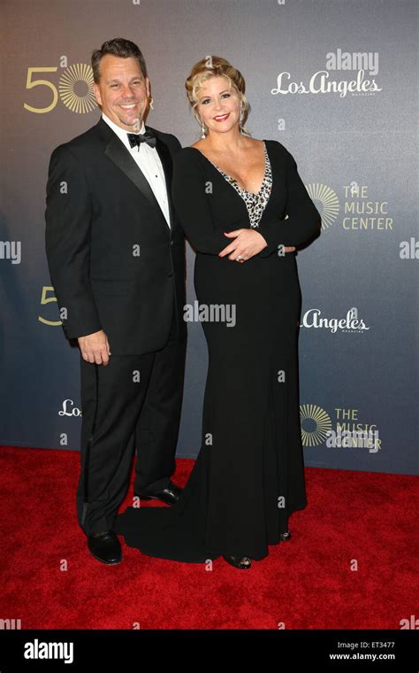 Les Célébrités Assister à La 50e Anniversaire Du Centre De Musique à La Spectaculaire Dorothy