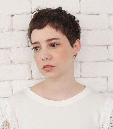 30 Messy Pixie Cuts Full Of Natural Charm