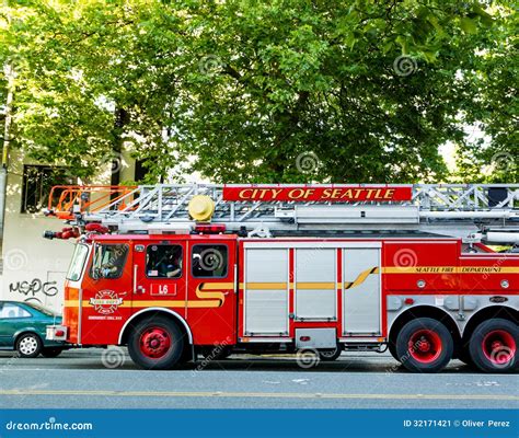 Seattle Fire And Rescue Boat Docked At Pier Seattle Washington Editorial Image Cartoondealer