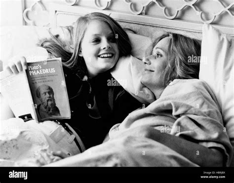 Foxes From Left Jodie Foster Sally Kellerman 1980 ©united Artistscourtesy Everett