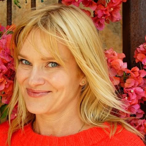 Nicholle Tom Youtube
