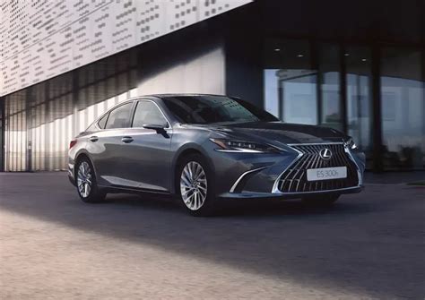 Lexus Es 300h Infos Preise Alternativen Autoscout24