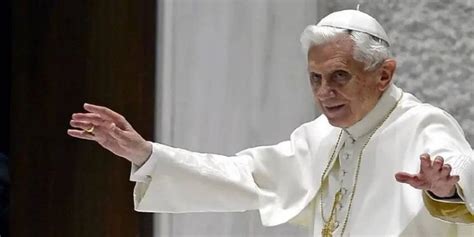 Lancien Pape Benoît Xvi Nest Plus