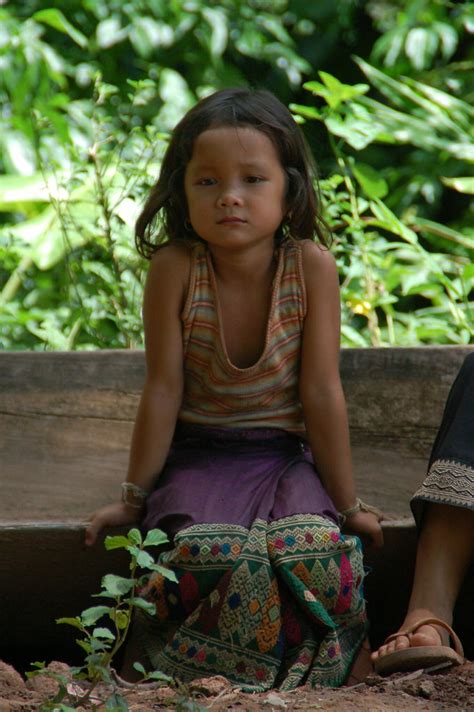 Just Looking This Girl Just Sat There Looking At Me Mijs Flickr