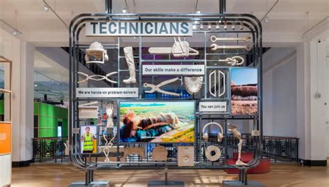 Technicians The David Sainsbury Gallery At The Science Museum