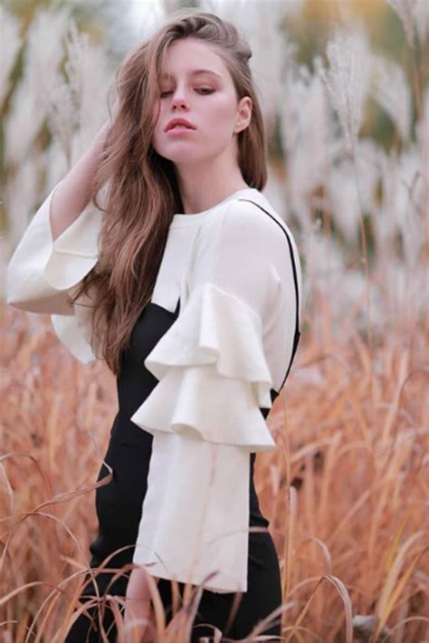 Maeva New Wave Models